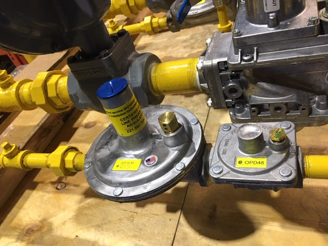 Maxitrol 325 Series Line Pressure Regulators, with Over-Pressure Prote ...